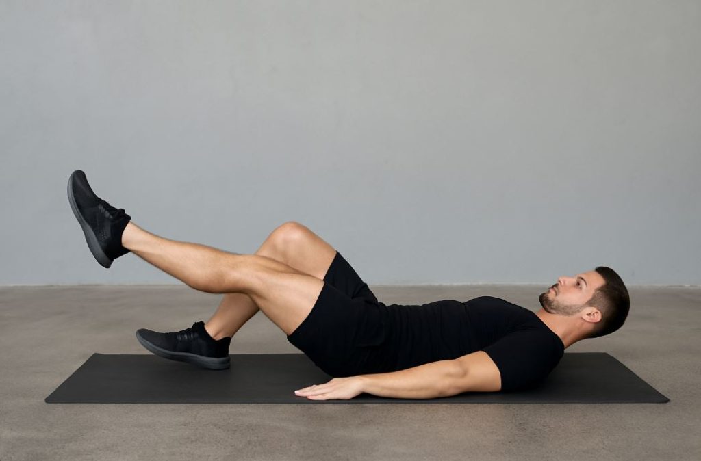 Flutter Kicks: Benefits, Step-by-Step Guide, and Effective Variations ...