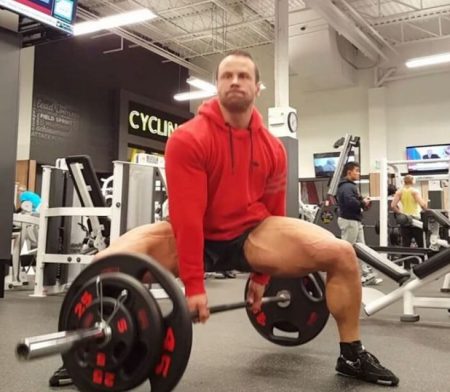 Jefferson Squat: Old-School Squat Variation for Hypertrophy & Muscle ...